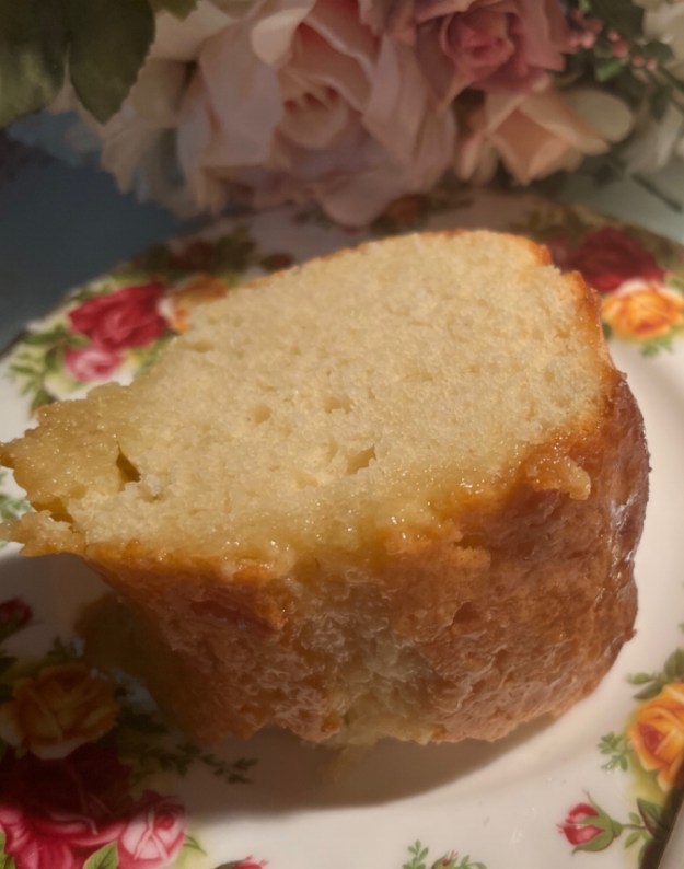 Kentucky Butter Cake | The Historical Homemaker