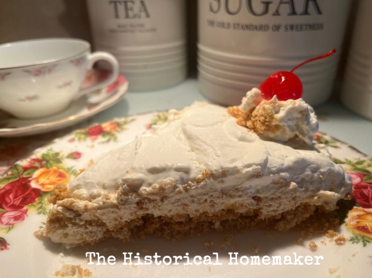 Root Beer Float Pie | The Historical Homemaker